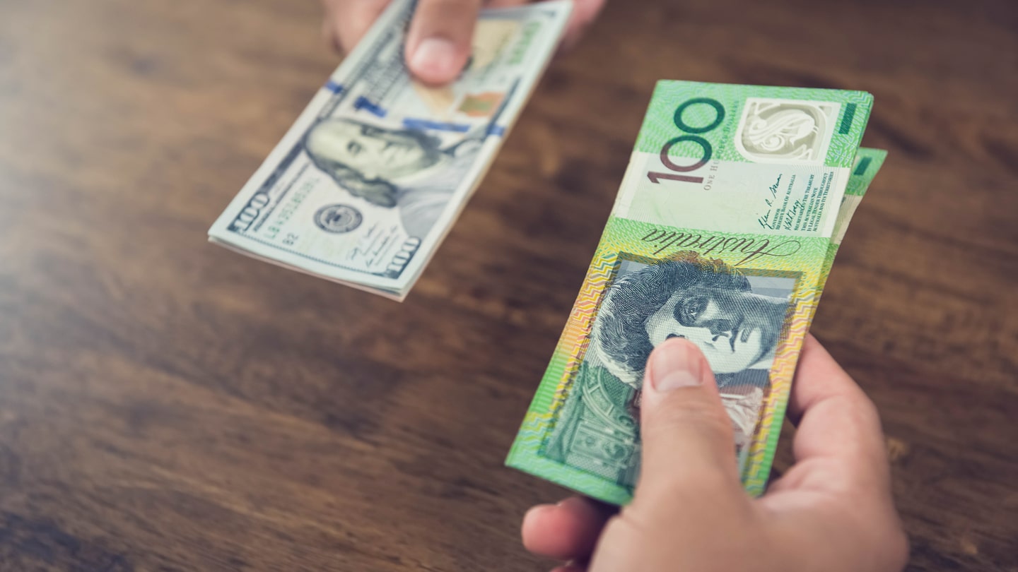 Currency Swaps: What are they and how do they work? – muhavary